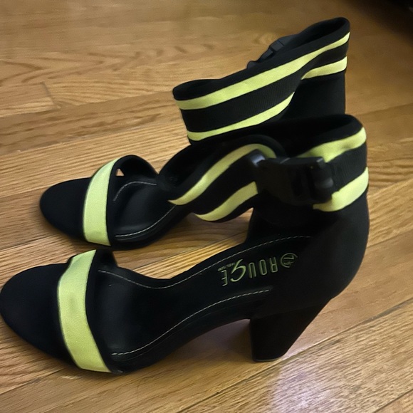 Rogue | Shoes | New Black Neon Yellow Release Buckle Ankle Strap Block ...